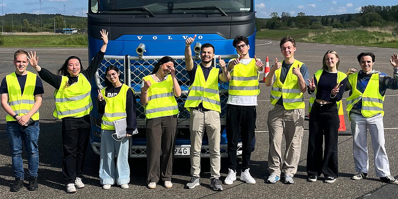 Super-exciting “Hack a Truck” competition goes down to the wire ...